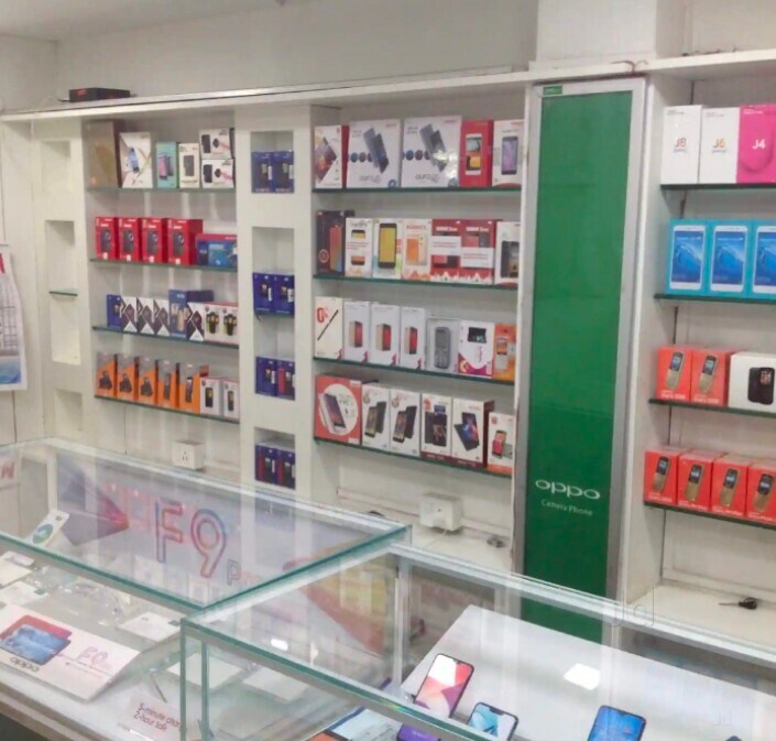 Cell World Mobile Service Center in Kurla East,Mumbai - Best Mobile ...
