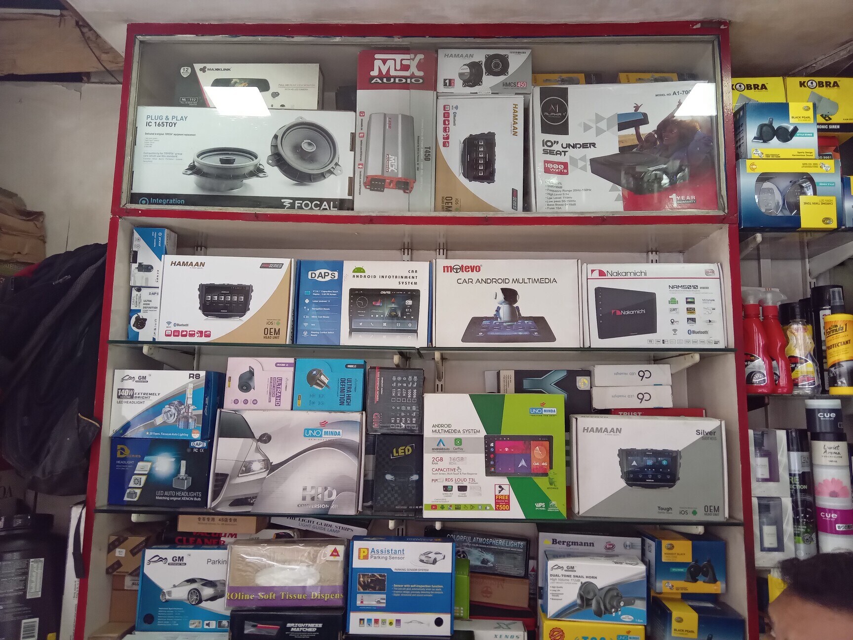 Lamington road car accessories store