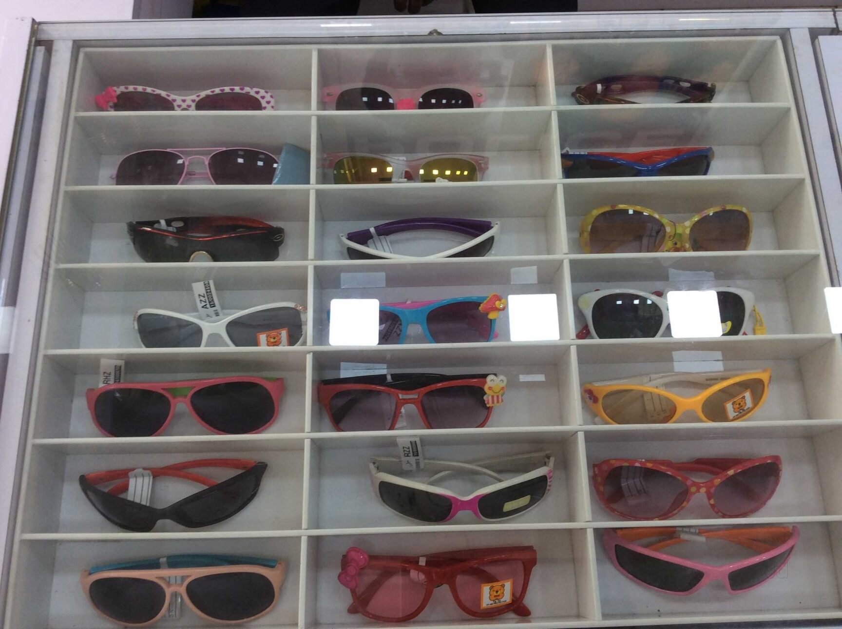 World Optix in Juinagar,Mumbai - Best Opticians in Mumbai - Justdial