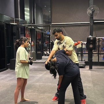 Find list of Knockout Fight Club in New Delhi, Delhi near me - Justdial