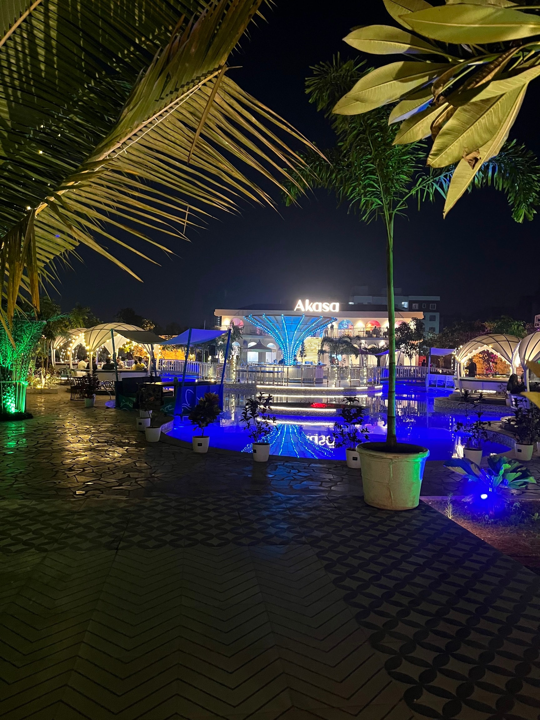 Akasa Pool Dining & Kitchen in baner,Pune - Order Food Online - Best ...