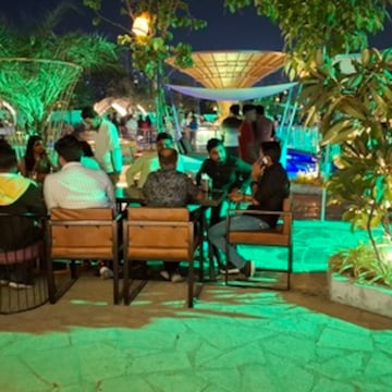 Akasa Pool Dining & Kitchen in baner,Pune - Order Food Online - Best ...