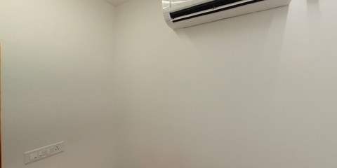 ellen studio kompally