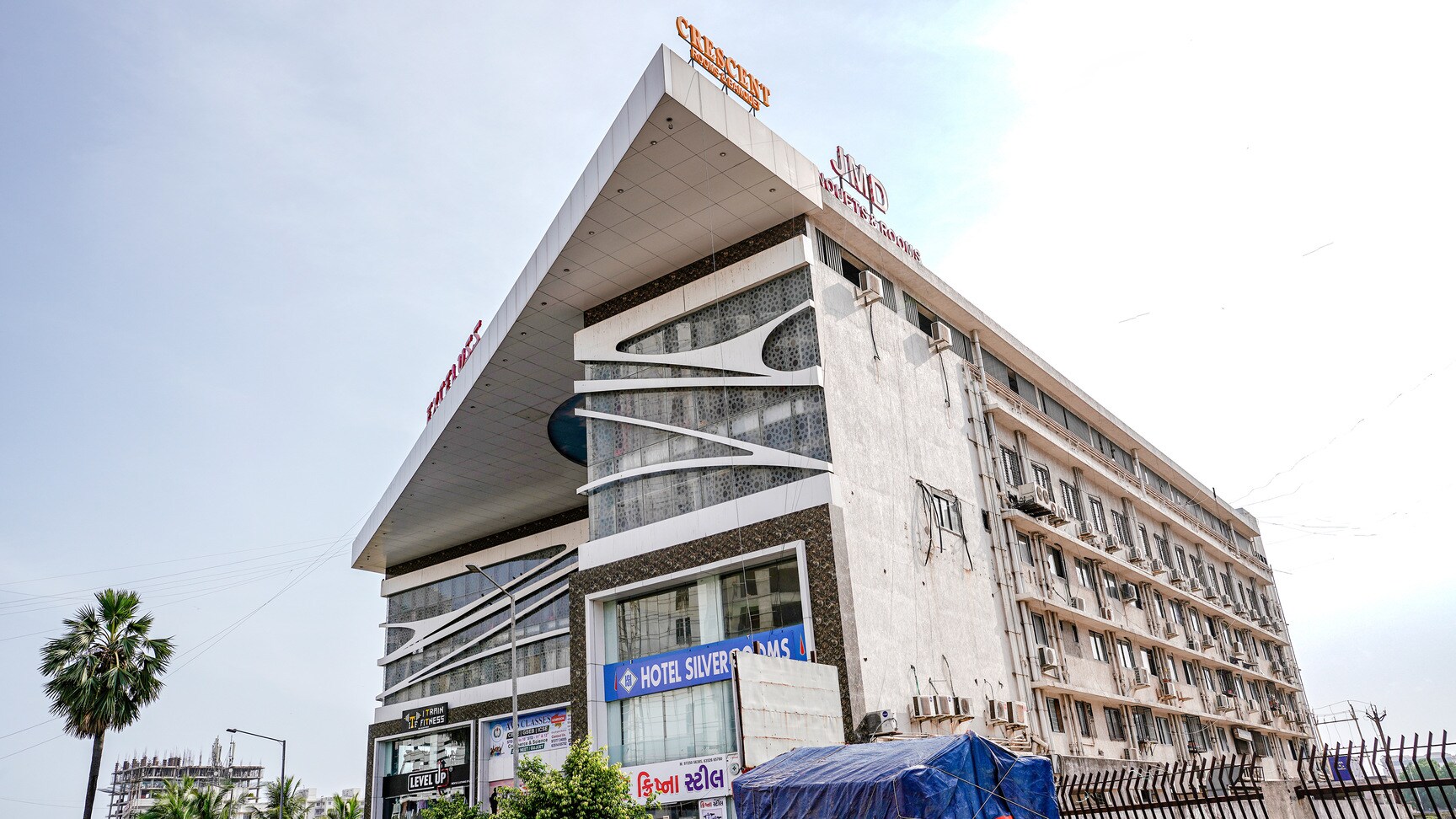 Book Fabhotel Crescent in Althan,Surat - Best Hotels near me in Surat ...