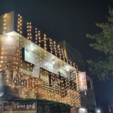 Best Restaurants near Veraval Railway Station Veraval Tower Chowk ...