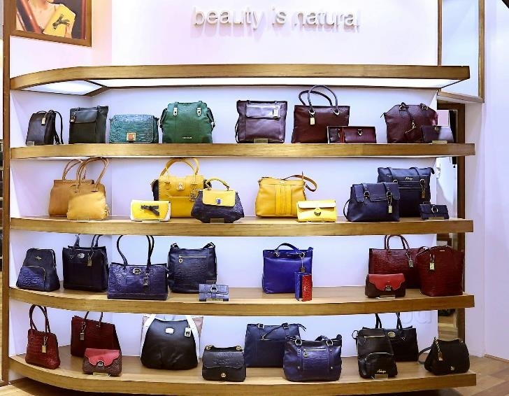 Hidesign in Haji Ali,Mumbai - Leather Bag Dealers near me in Mumbai ...